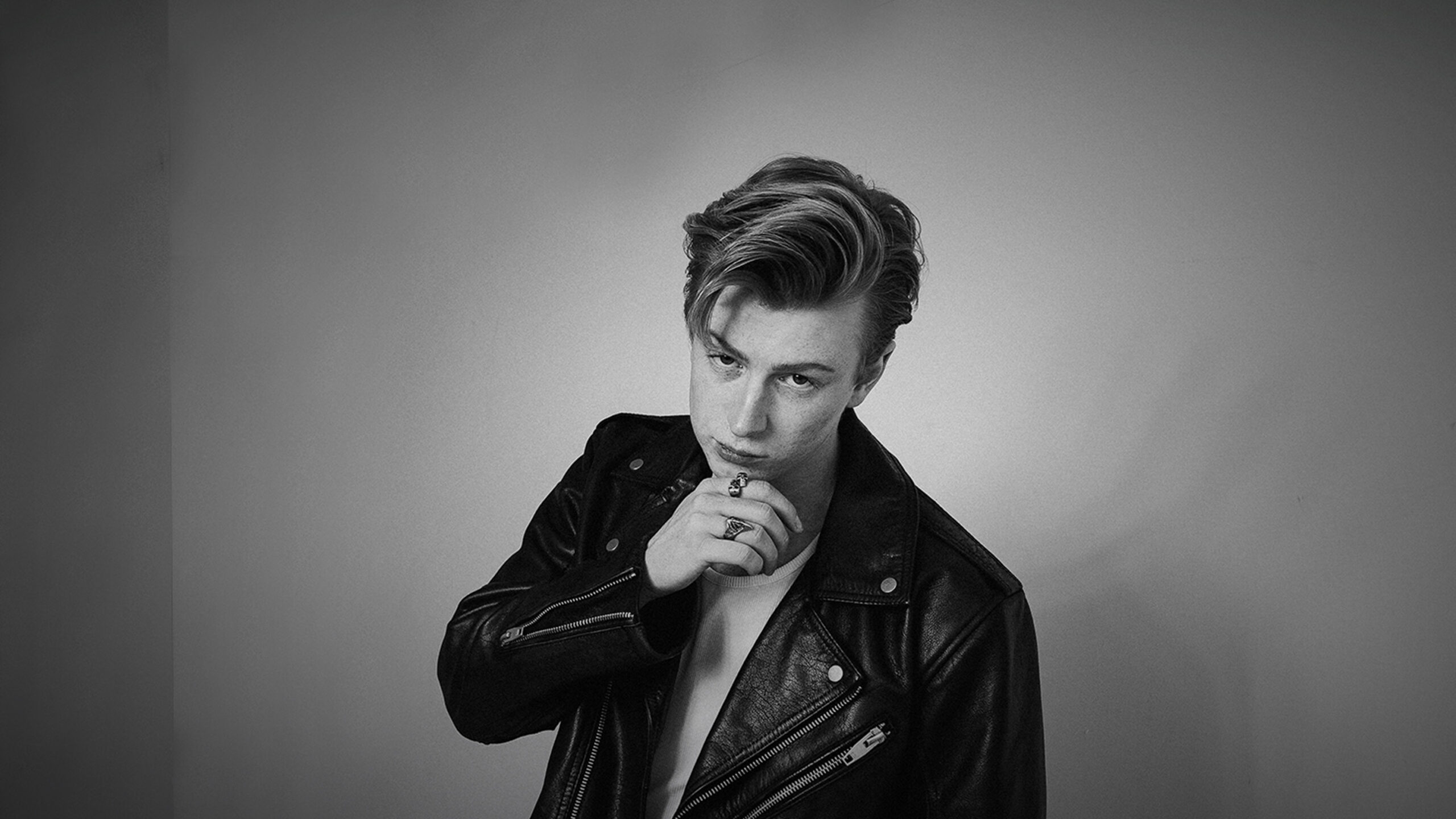 ADAM MIŠÍK OSLAVÍ 10 LET KARIÉRY V PRAŽSKÉ ROXY - United Stage Česká ...